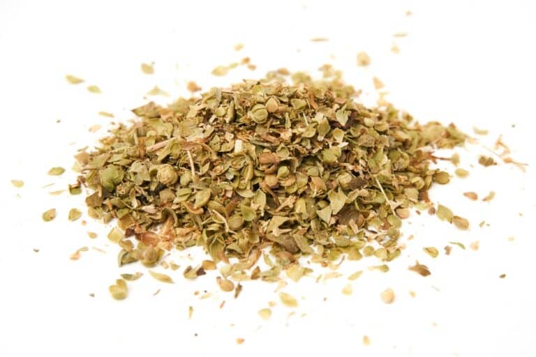 5 Best Substitutes for Savory That Will Match Your Recipes